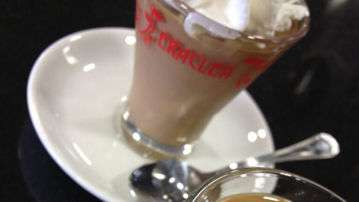 Crema di Caffè - Flavor of Italy (Wendy Holloway)