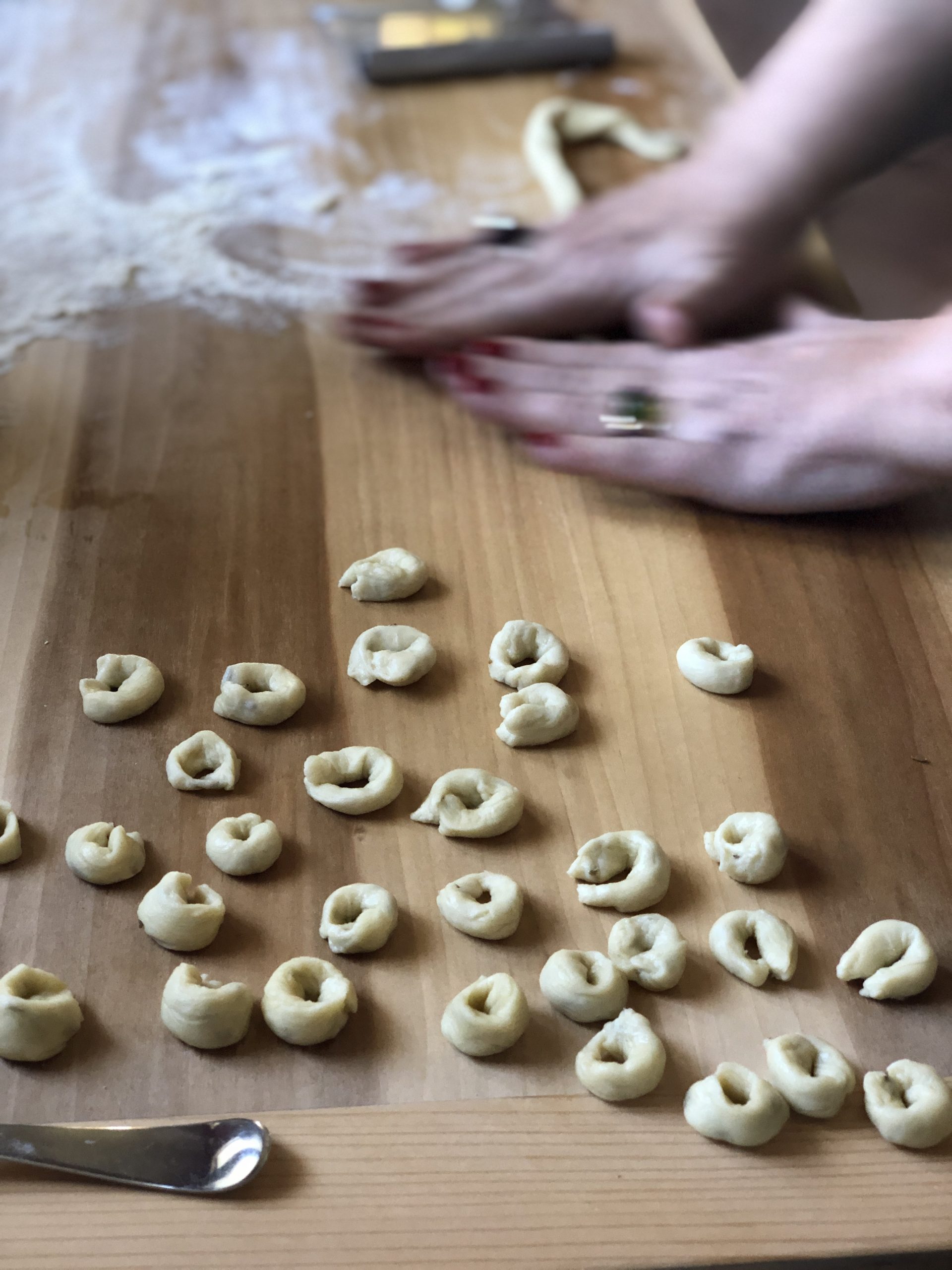 Taralli, delicious snack food from the Puglia region - Flavor of Italy ...
