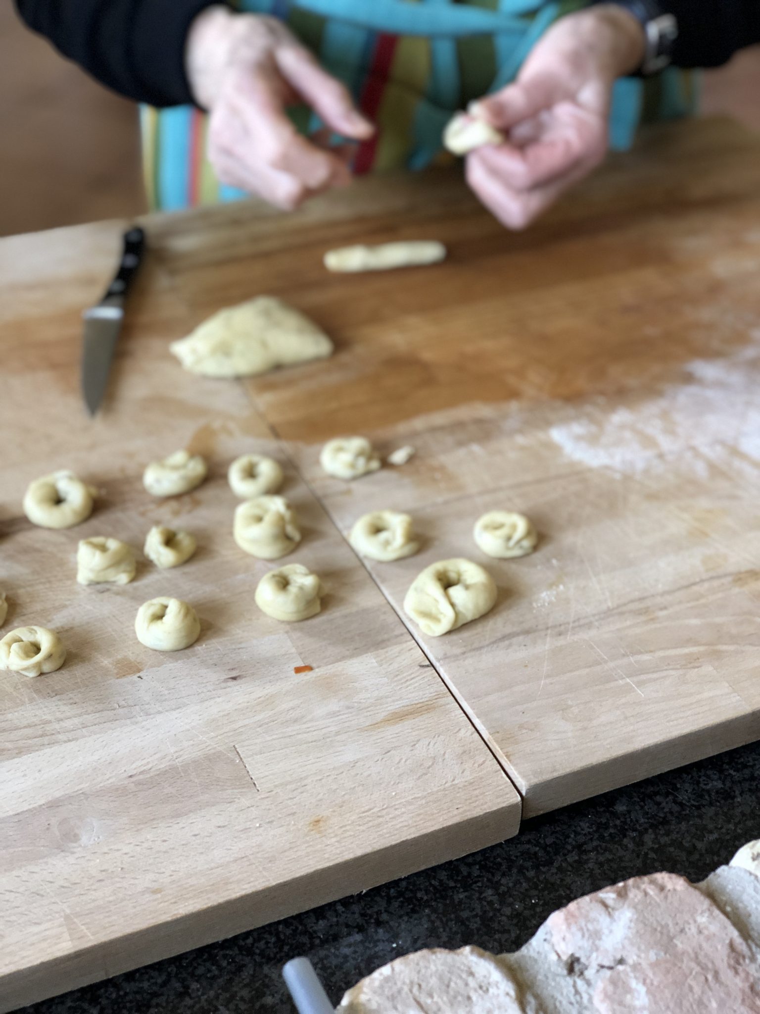 Taralli, delicious snack food from the Puglia region - Flavor of Italy ...