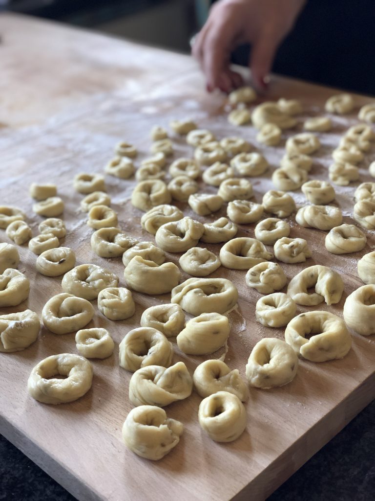 Taralli, delicious snack food from the Puglia region - Flavor of Italy ...